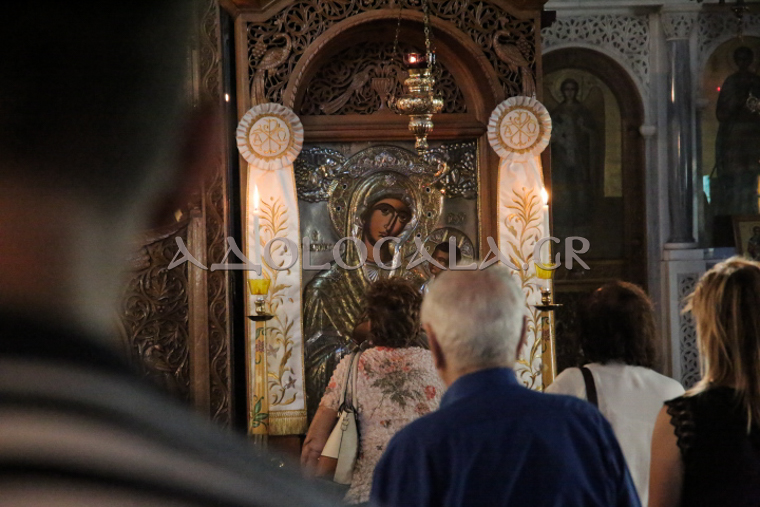 Αθήνα : Κοσμοσυρροή για την εορτή της Παναγίας στον Δήμο του Αγίου ...