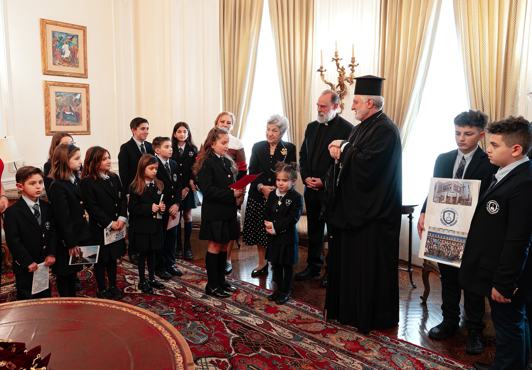 Μαθητές από τα Ενοριακά σχολεία, επισκέφθηκαν τον Αρχιεπίσκοπο Αμερικής ...