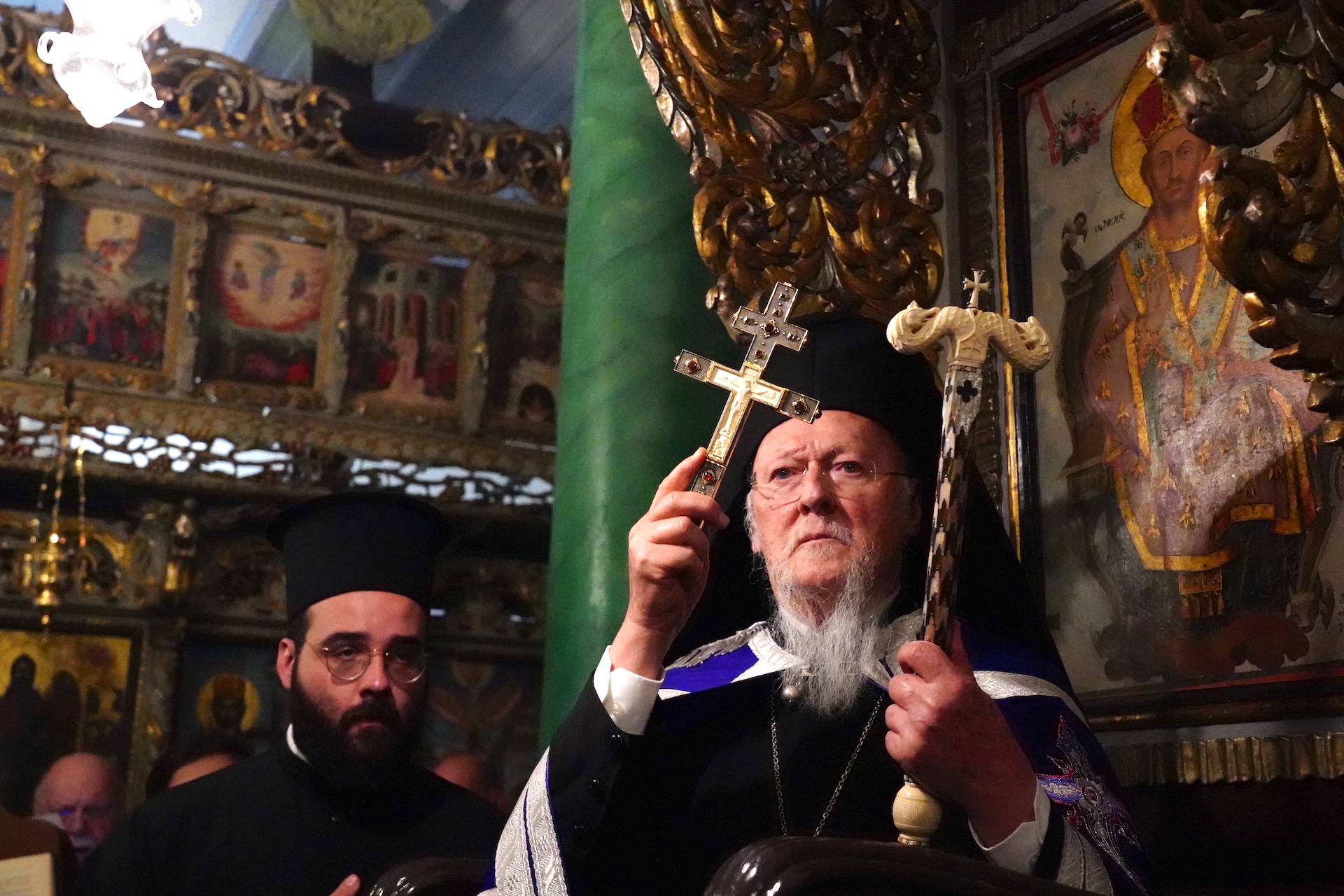 Η Ακολουθία των Παθών του Κυρίου στο χωριό των Αγίων Θεοδώρων της νήσου ...