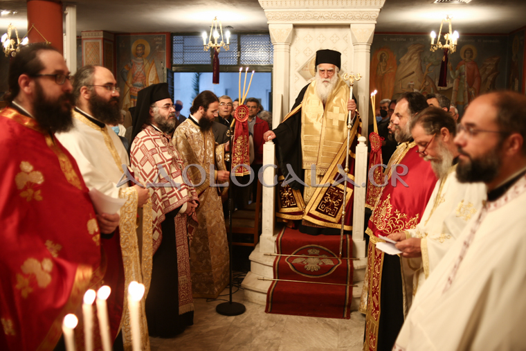Πανηγυρικός Εσπερινός της Ζωοδόχου Πηγής στους Τράχωνες του Αλίμου ...