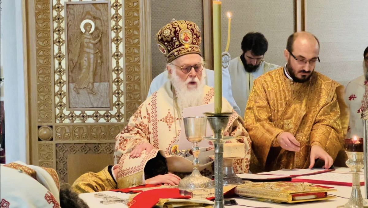 Αρχιεπισκοπική Θεία Λειτουργία για την απόδοση του Πάσχα και Χειροτονία ...