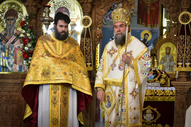 Στο νεόδμητο Ναό του Αγίου Σπυρίδωνος Σερρών ιερούργησε ο Μητροπολίτης ...