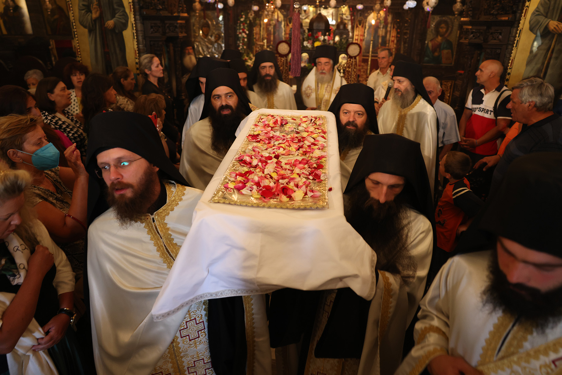 Τα εγκώμια της Υπεραγίας Θεοτόκου στην Ιερά Μονή Τρικόρφου Φωκίδος ...