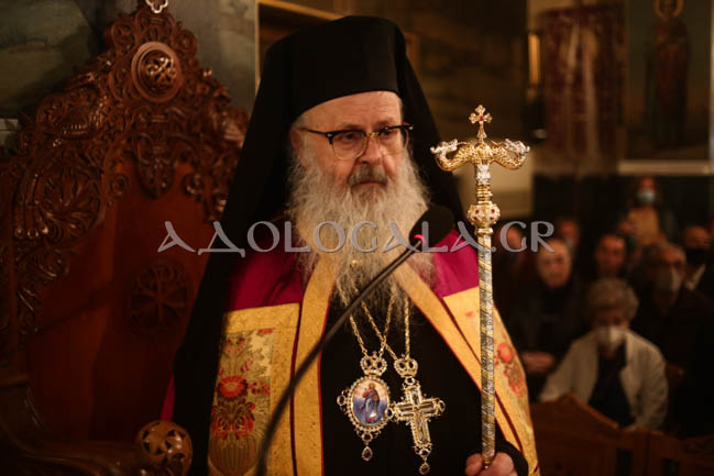 Ο Επίσκοπος Φωτικής Νεκτάριος στον εσπερινό του Αγίου Σάββα στο ...