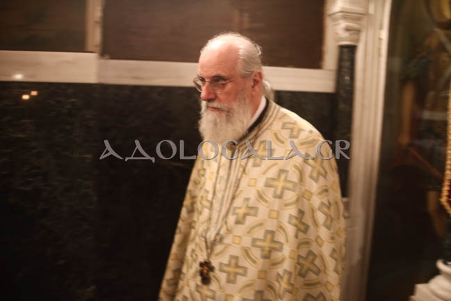 Ο Επίσκοπος Φωτικής Νεκτάριος στον εσπερινό του Αγίου Σάββα στο ...