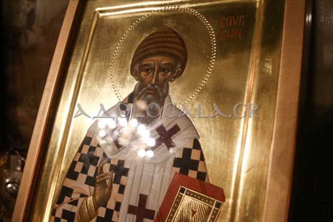 Παγκράτι: Ο Θεσπιών Παύλος στον πανηγυρικό εσπερινό του Αγίου Σπυρίδωνα ...