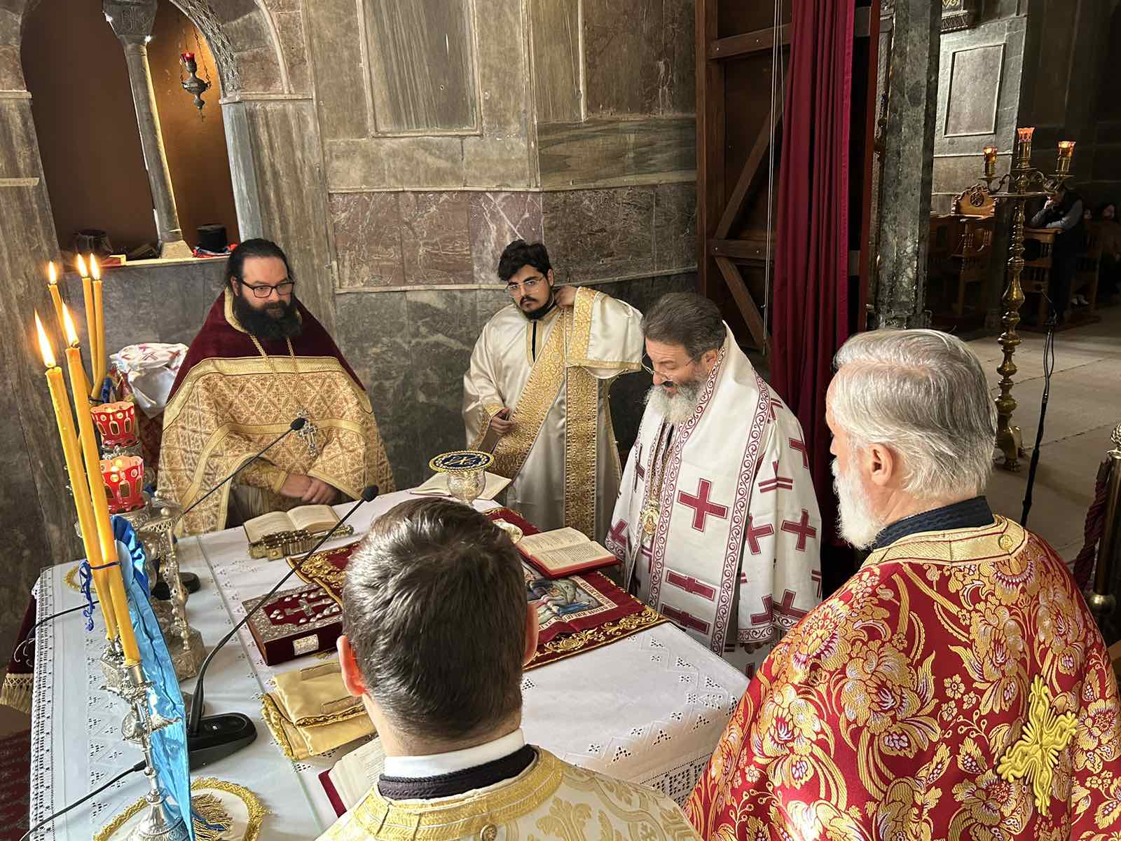 Τα ονομαστήρια του Επισκόπου Μεσαορίας Γρηγόριου στην Ιερά Μονή Οσίου ...