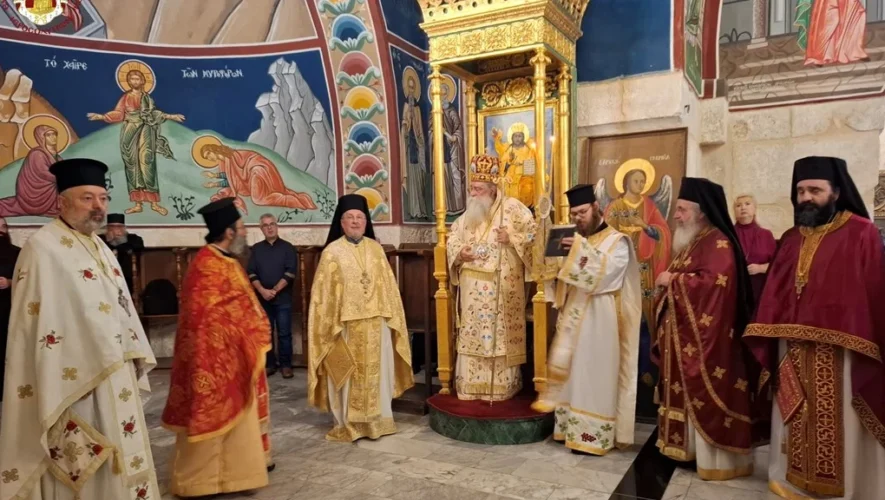 Η αποτομή της Τιμίας Κεφαλής του Αγίου Ενδόξου Προφήτη Προδρόμου και ...